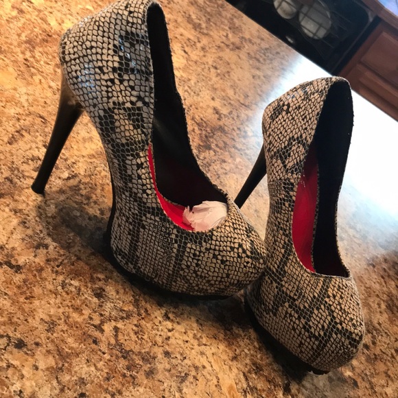 Shoes | Snake Skin Pattern High Heel Shoes | Poshmark